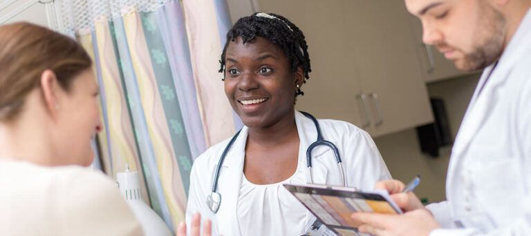 What Is Internal Medicine? An Inside Look at the Role of an Internist | SGU